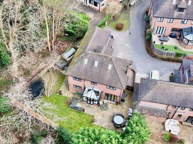 Park Lane, Ashtead, 5 Bedroom Detached