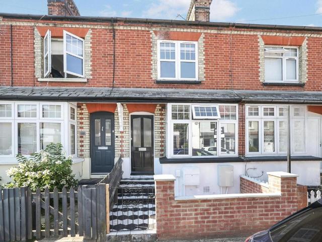 Park Lane, Harefield, Uxbridge UB9, 3 bed terraced house to rent, £2,100 pcm | PrimeLocation