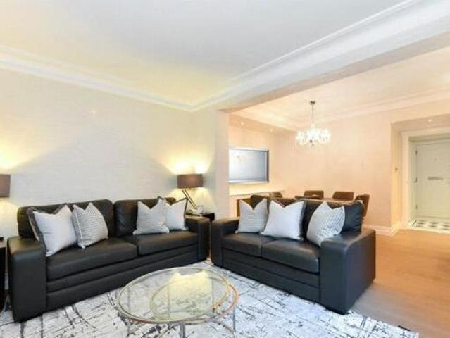 Park Lane, London, 3 Bedroom Apartment