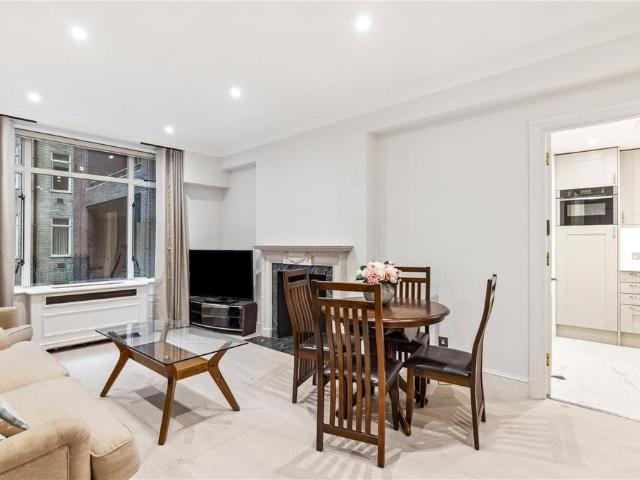 Park Lane, Mayfair, London, W1K 1 bed apartment to rent £3,878 pcm £895 pw