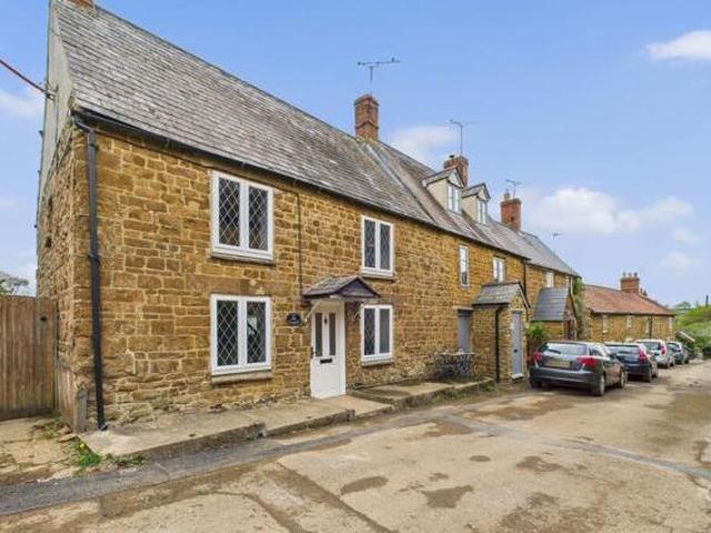 Park Lane, North Newington, 2 Bedroom Cottage