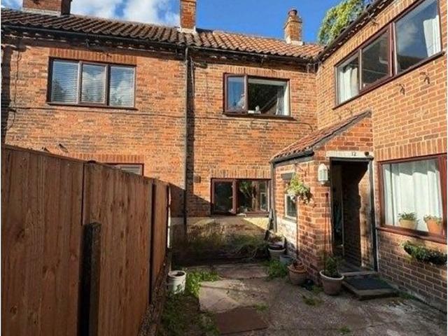 Park Lane, Retford DN22, 2 bed semi detached house to rent, £850 pcm | PrimeLocation