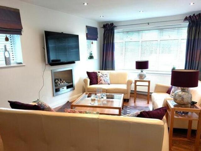 Park Lane, Whitefield, 3 Bedroom Detached