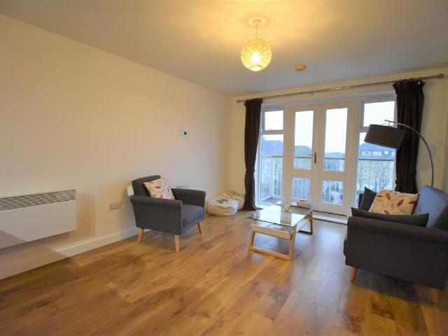Park Lodge Avenue, West Drayton UB7, 1 bed flat to rent, £1,350 pcm | PrimeLocation