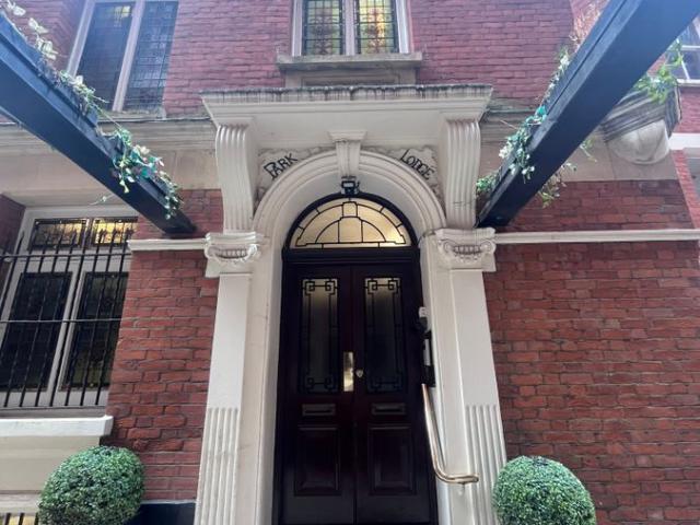 Park Lodge, London SW1X, 2 bed flat to rent, £6,500 pcm | PrimeLocation