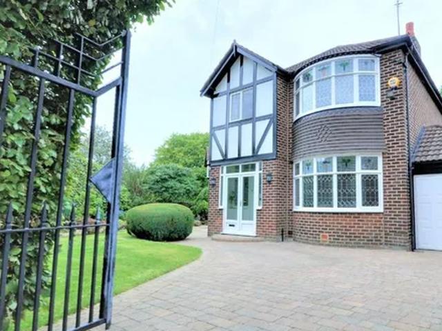 Park Lodge, 30 Peel Moat Road, Stockport, SK4 4PL, United Kingdom | 4 bed house for rent #167090890 | Rentberry
