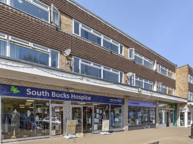 Hazlemere, Park Parade HP15, 3 bed maisonette to rent, £1,500 pcm | PrimeLocation
