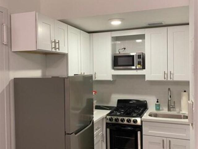 Park Pl Apt H, Fort Lee, Property For Sale