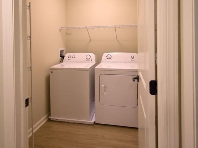 Park Place at Brook Edge 3 Bedroom Apartment for Rent at 548 Campbell Ave, Troy, NY 12180