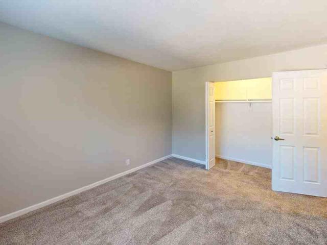 Park Place Apartments 1 Bedroom Apartment for Rent at 1349 Saddlebrook Ct W, Indianapolis, IN 46228
