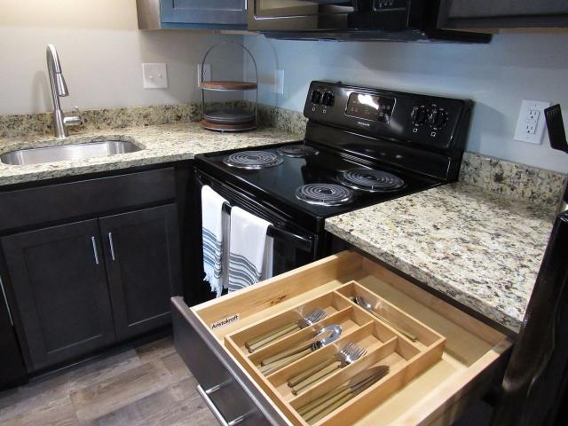 Park Place Apartments 2 Bedroom Apartment for Rent at 1901 S Park Rd, Kokomo, IN 46902