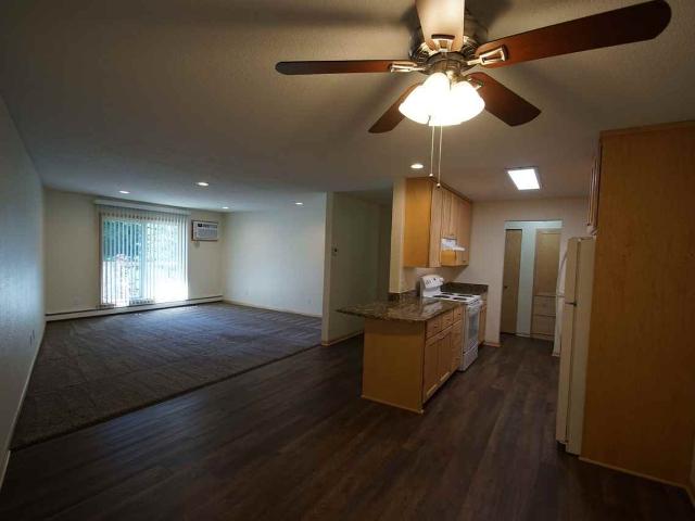 Park Place Apartments 501 in Burnsville 2 Bedroom Apartment for Rent at 501 E Burnsville Pkwy, Burnsville, MN 55337