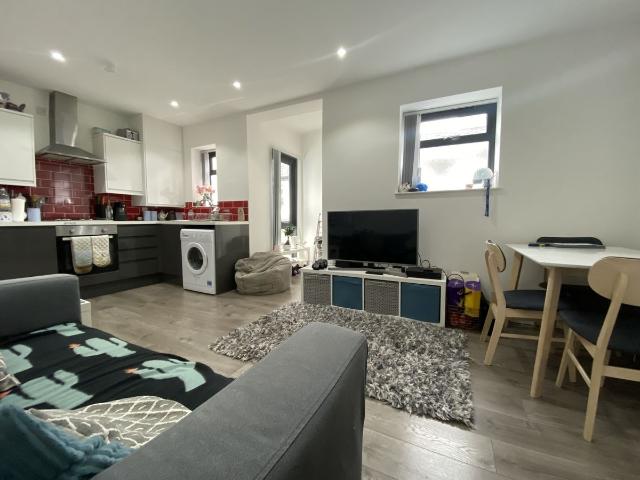Park Place, Cathays Park CF10, 1 bed flat to rent, £875 pcm | PrimeLocation