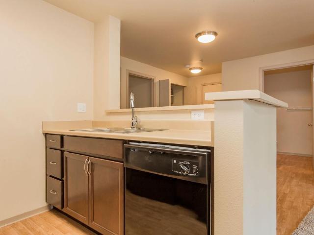 Park Place 3 Bedroom Apartment for Rent at 1406 Maple Ln, Kent, WA 98030
