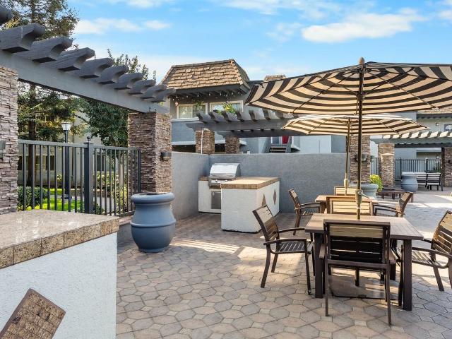 Park Plaza Apartments 2 Bedroom Apartment for Rent at 805 W Stevens Ave, Santa Ana, CA 92707 South Coast