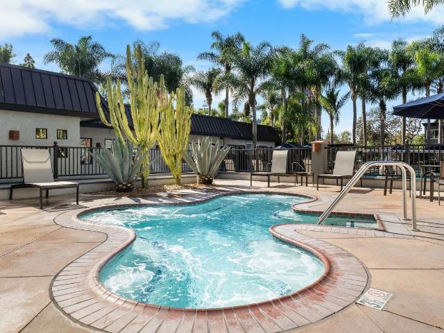 Park Plaza Apartments 2 Bedroom Apartment for Rent at 805 W Stevens Ave, Santa Ana, CA 92707 South Coast