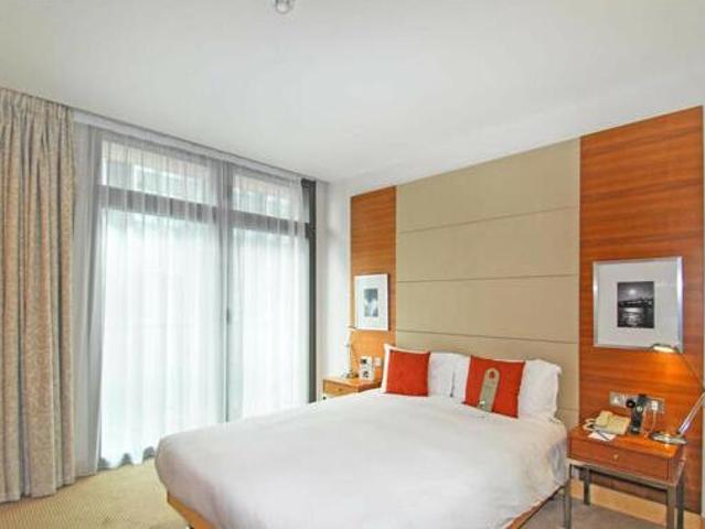 Park Plaza County Hall Hotel, Addington Street, 1 Bedroom Hotel