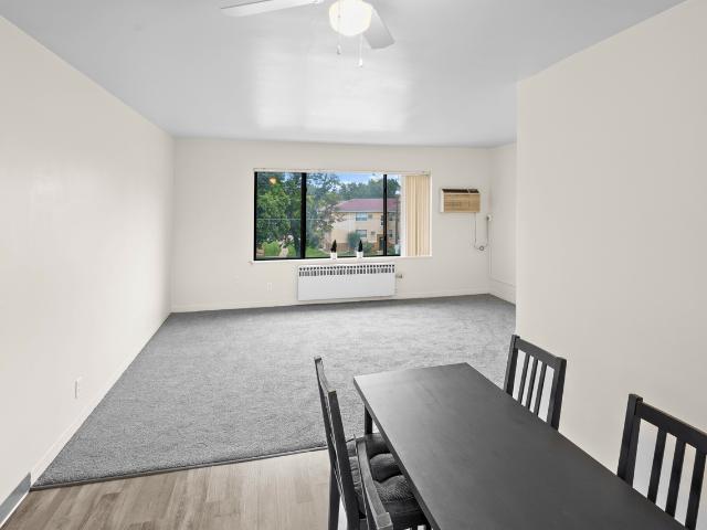 Park Point Properties 1 Bedroom Apartment for Rent at 4300 Highway 7, St. Louis Park, MN 55416 Triangle