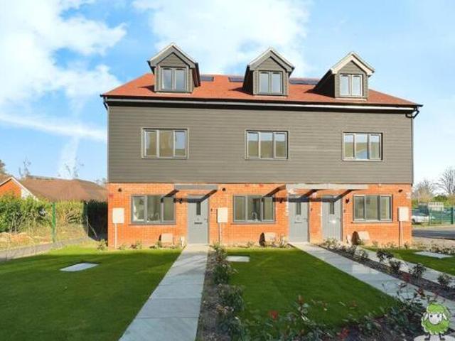 Park Prewett Road, Basingstoke, 3 Bedroom Town