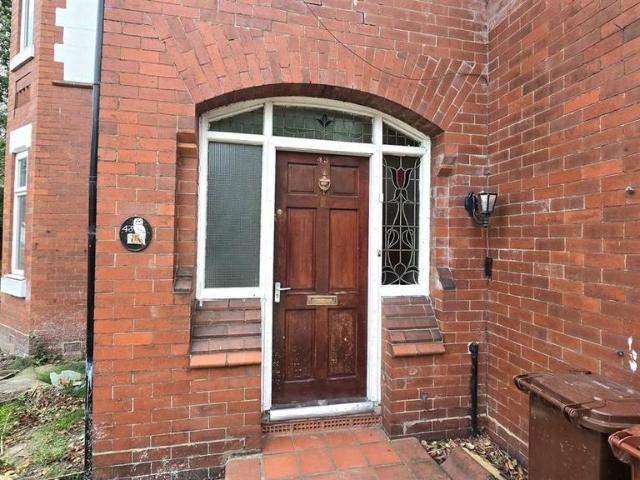 Park Range, Manchester M14 8 bed house to rent £4,507 pcm £1,040 pw