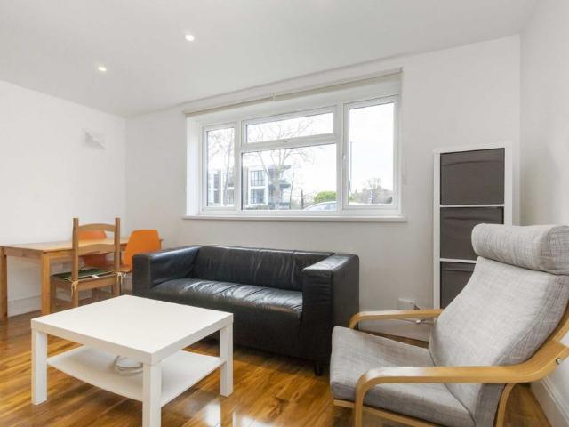Park Road, Chiswick, W4, London