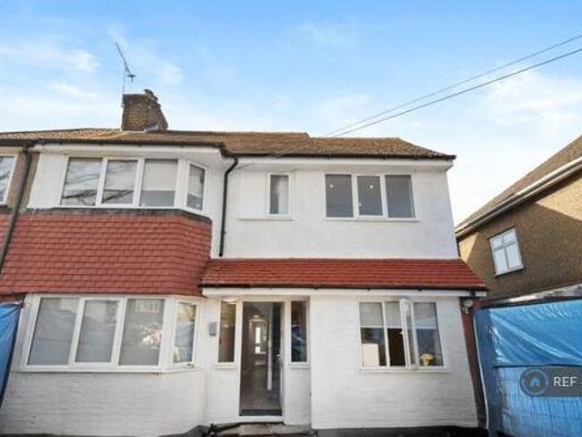 Park Road, Ashford, Studio Flat For