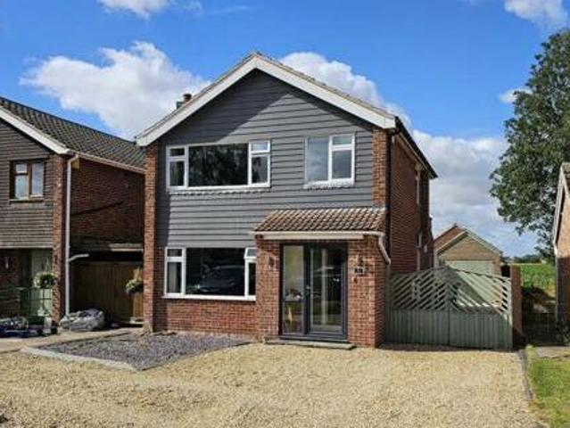 Park Road, Barnstone, 3 Bedroom Detached