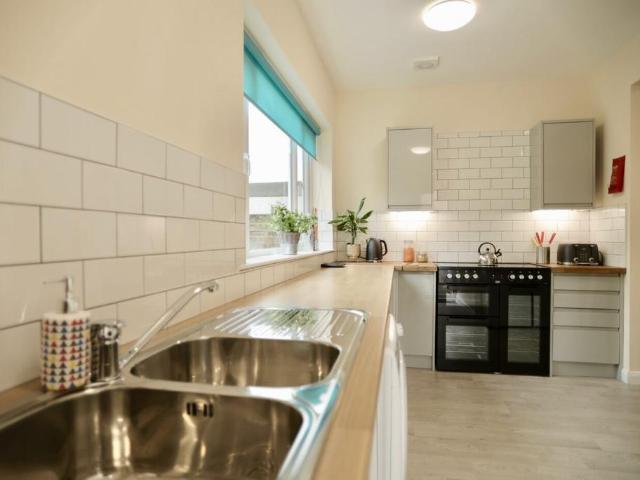 Park Road, Brighton BN1 6 bed house to rent £4,992 pcm £1,152 pw