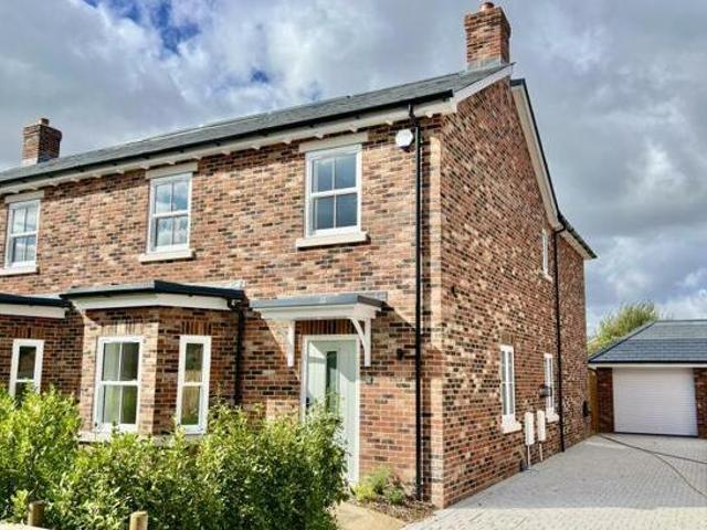 Park Road, Fordingbridge, 4 Bedroom Semi detached
