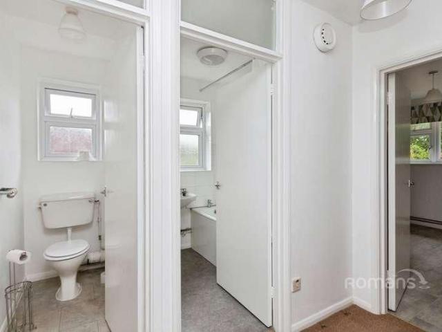 Park Road, Farnborough, Hampshire, GU14