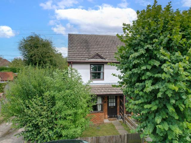 Park Road, Farnham, Surrey GU9, 2 bed terraced house to rent, £1,650 pcm | PrimeLocation