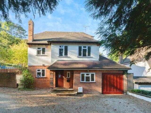 Park Road, Kenley, 3 Bedroom Detached