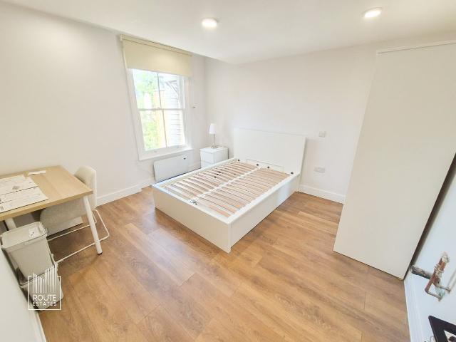 Park Road, Hornsey N8, Room to rent, £1,200 pcm | PrimeLocation