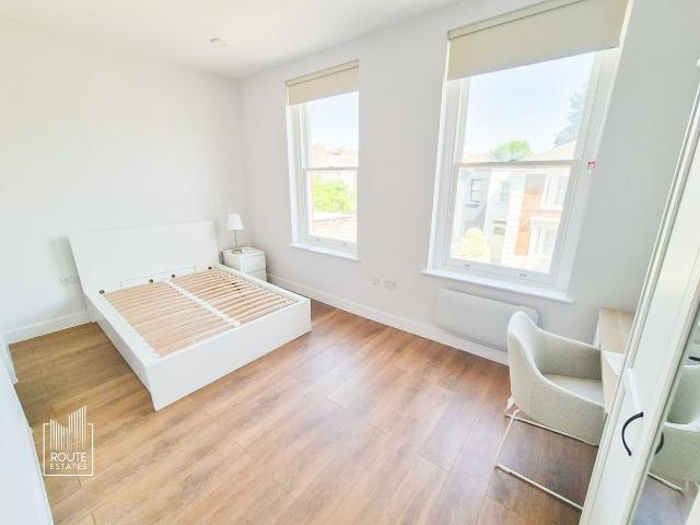 Park Road, Hornsey N8, Room to rent, £1,300 pcm | PrimeLocation