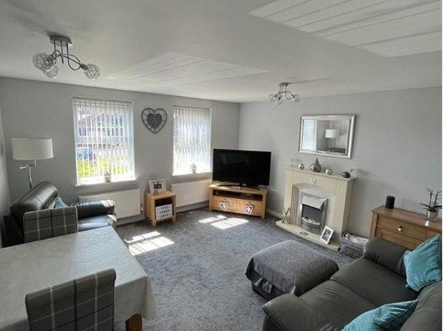 Park Road, Ilkeston DE7, 2 bed flat to rent, £740 pcm | PrimeLocation