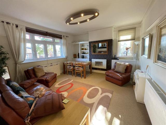 Park Road, Loughborough, Inc Bills LE11, 2 bed flat to rent, £975 pcm | PrimeLocation
