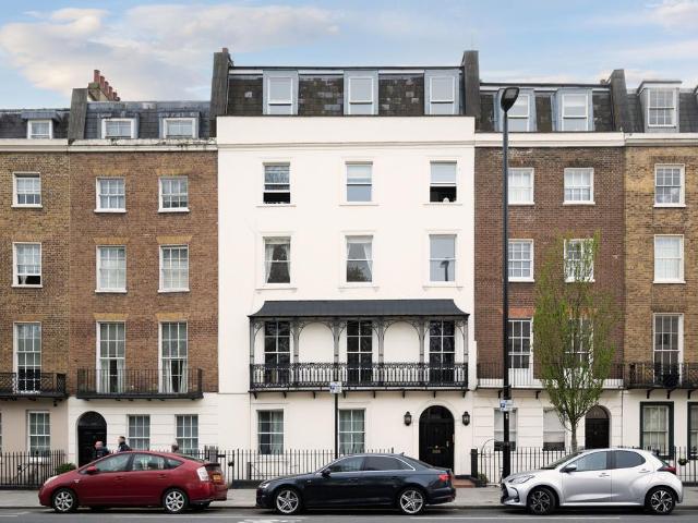 Park Road, London NW1 2 bed flat to rent £3,800 pcm £877 pw