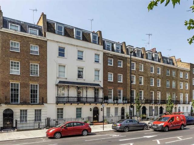Park Road, London NW1 2 bed flat to rent £3,300 pcm £762 pw