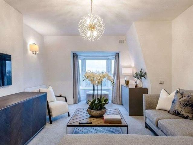 Park Road, London, NW8 4 bed penthouse to rent £9,815 pcm £2,265 pw