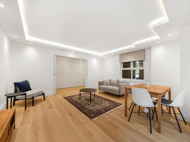 Park Road, London, NW8 1 bed flat to rent £3,497 pcm £807 pw