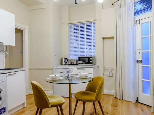 Park Road, London NW8, 1 bed flat to rent, £2,600 pcm | PrimeLocation
