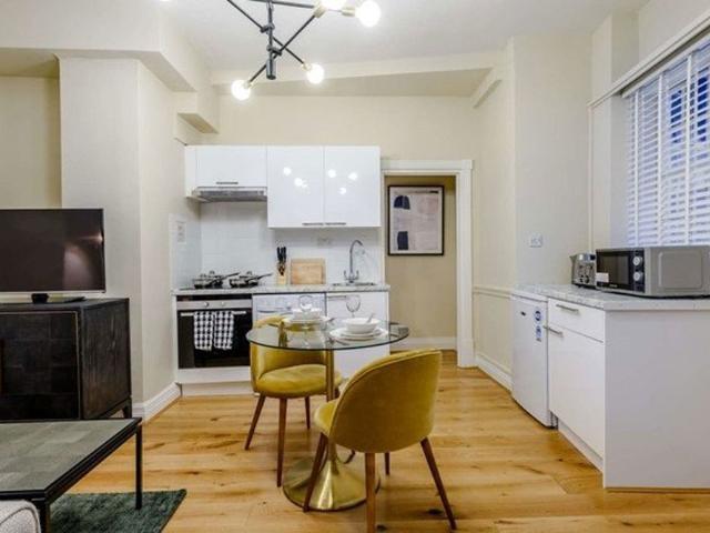 Park Road, London NW8, 1 bed flat to rent, £2,600 pcm | PrimeLocation