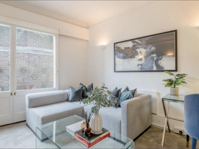 Park Road, London NW8 2 bed apartment to rent £3,835 pcm £885 pw