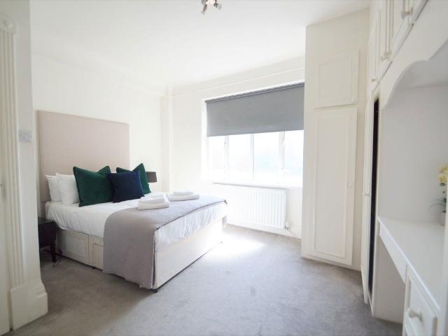 Park Road, London NW8, 2 bed flat to rent, £4,312 pcm | PrimeLocation