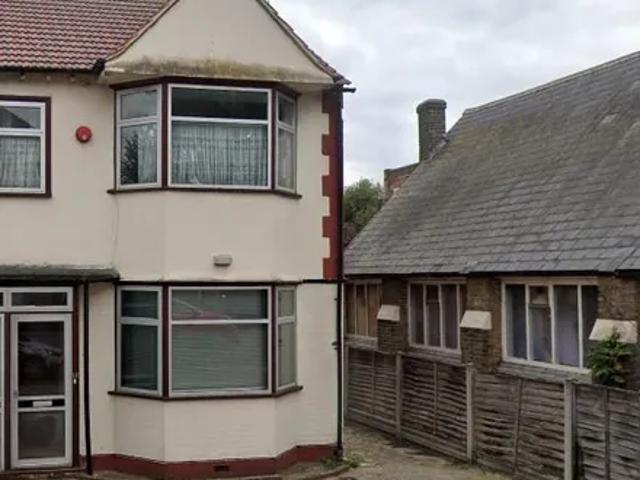 Park Road, London, HA0 4AS, United Kingdom | 5 bed duplex for rent #137643268 | Rentberry