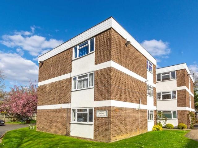 Park Road, London W4 1 bed flat to rent £1,675 pcm £387 pw