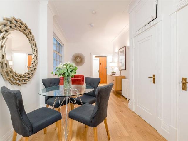 Park Road, London