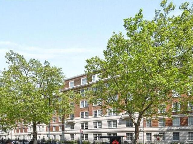 Park Road, London, 3 Bedroom Apartment