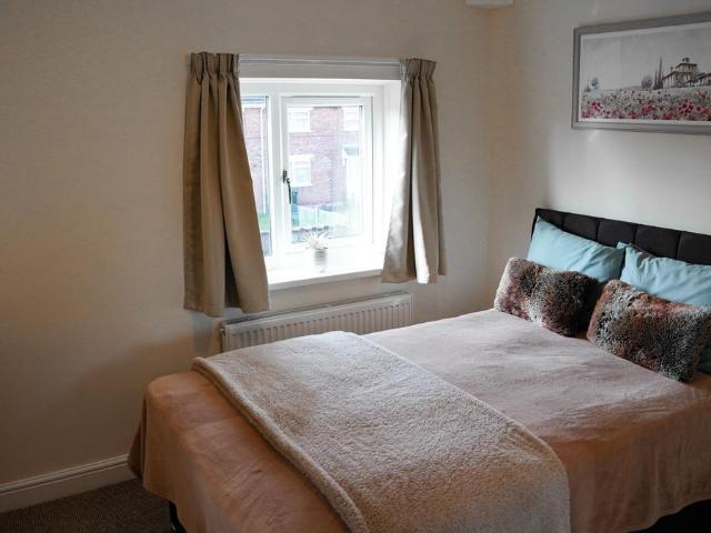 Park Road, Moorends DN8, Room to rent, £498 pcm | PrimeLocation