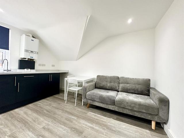 Park Road, Nottingham NG7, 2 bed shared accommodation to rent, £1,387 pcm | PrimeLocation